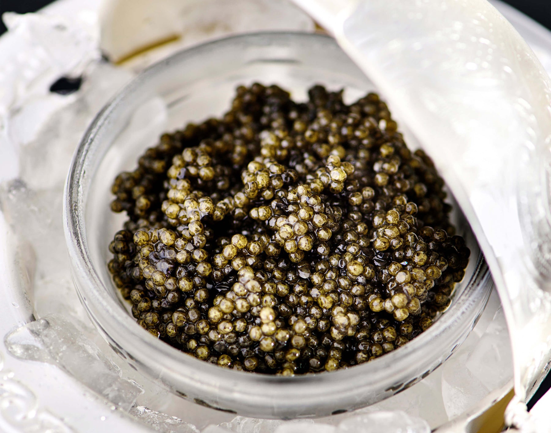 Compra caviar de beluga online a buen precio | Tienda de caviar Lemberg ...